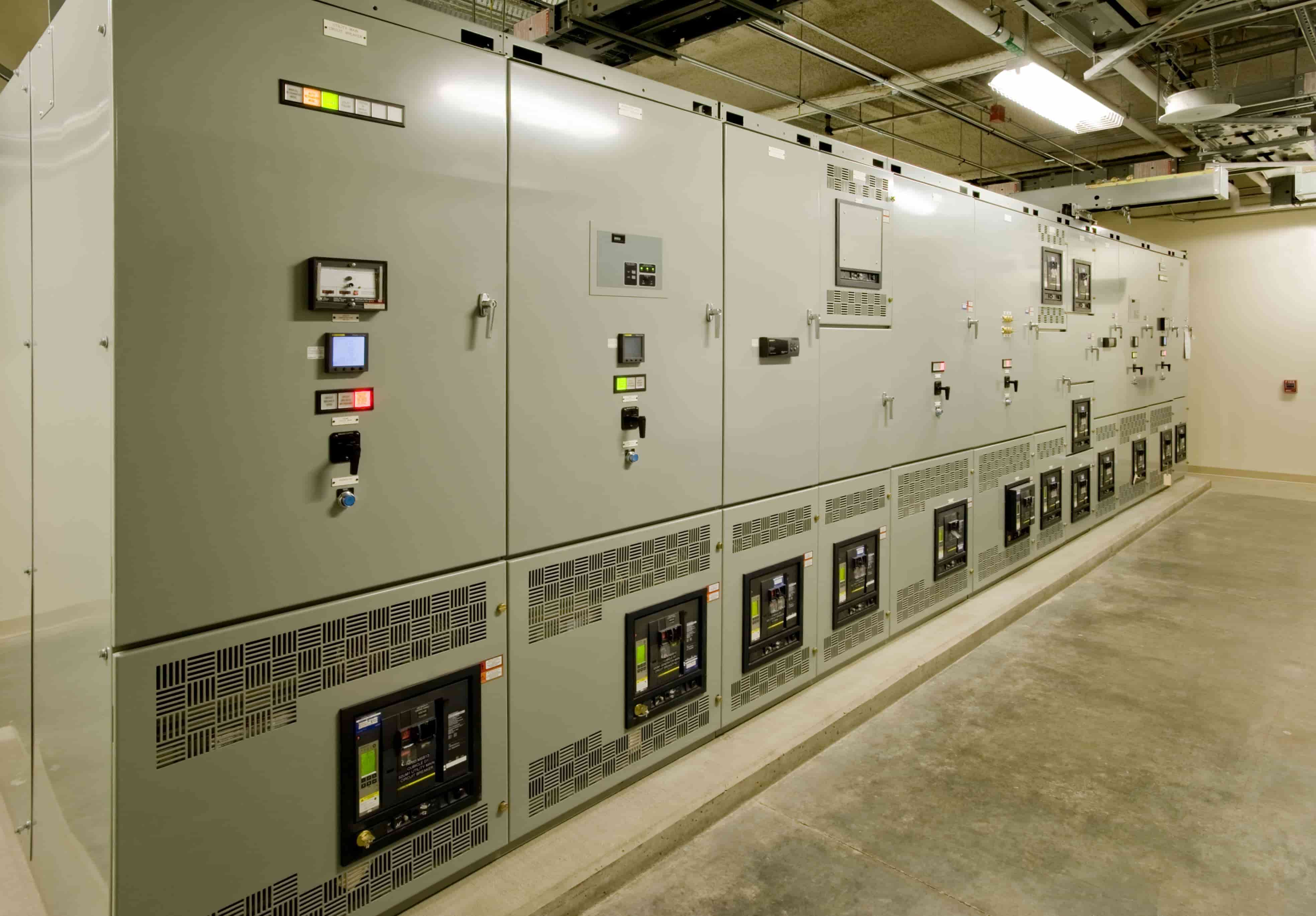 Empowering Data Center Energy Efficiency and Uptime w - 研华